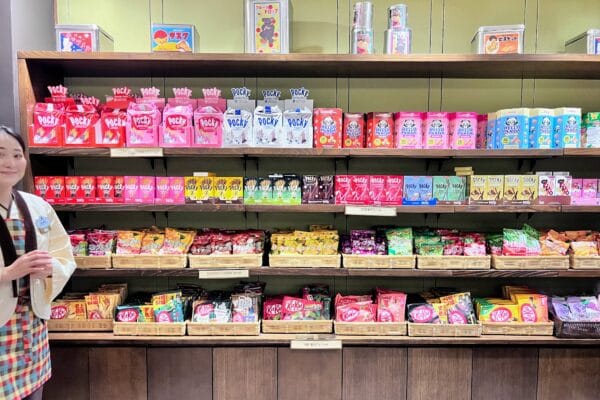 The BEST Drinks and Snacks from the Japan Pavilion (Drinking Around the ...