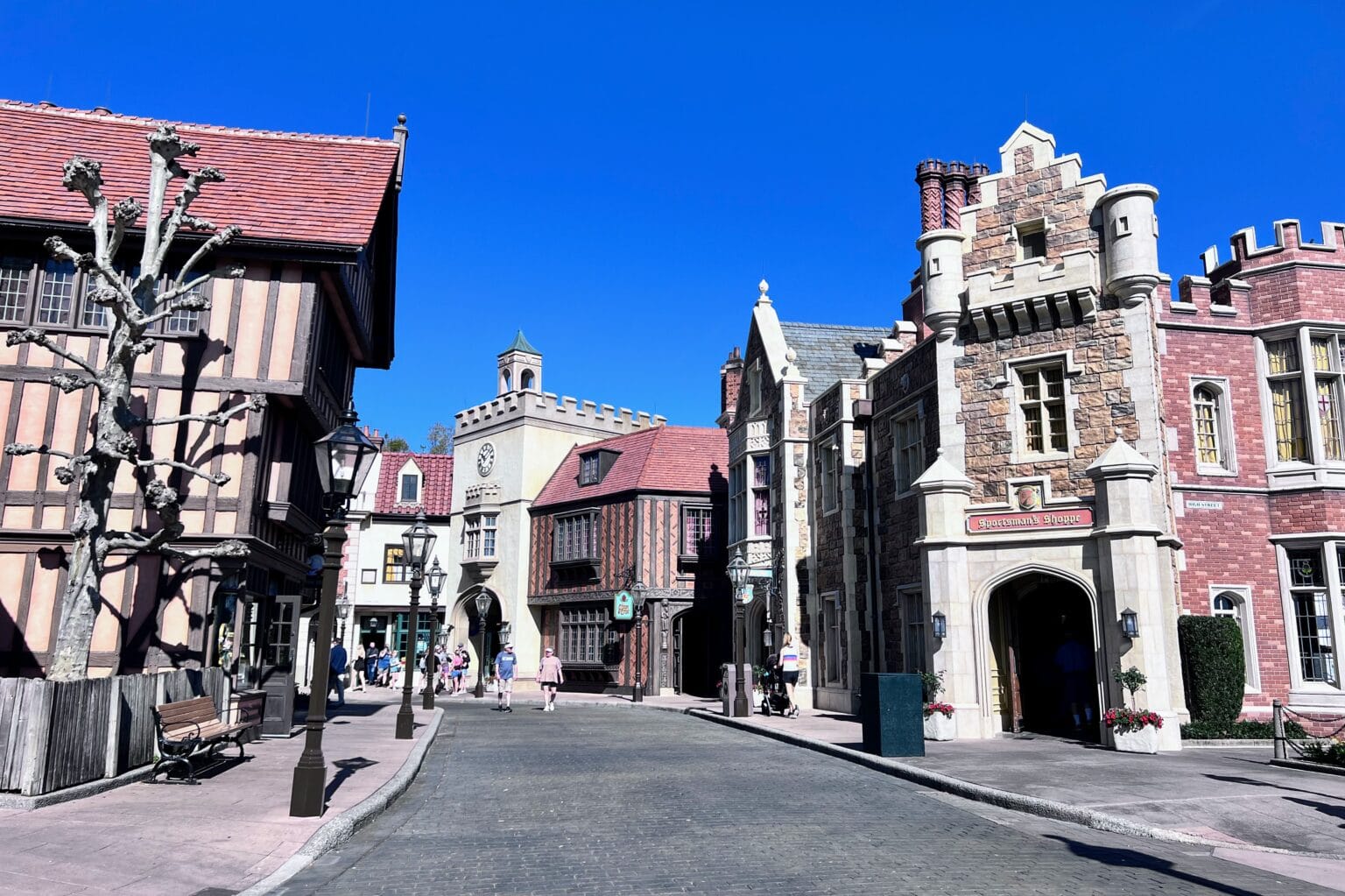 How to Do the EPCOT United Kingdom Pavilion Like an Adult