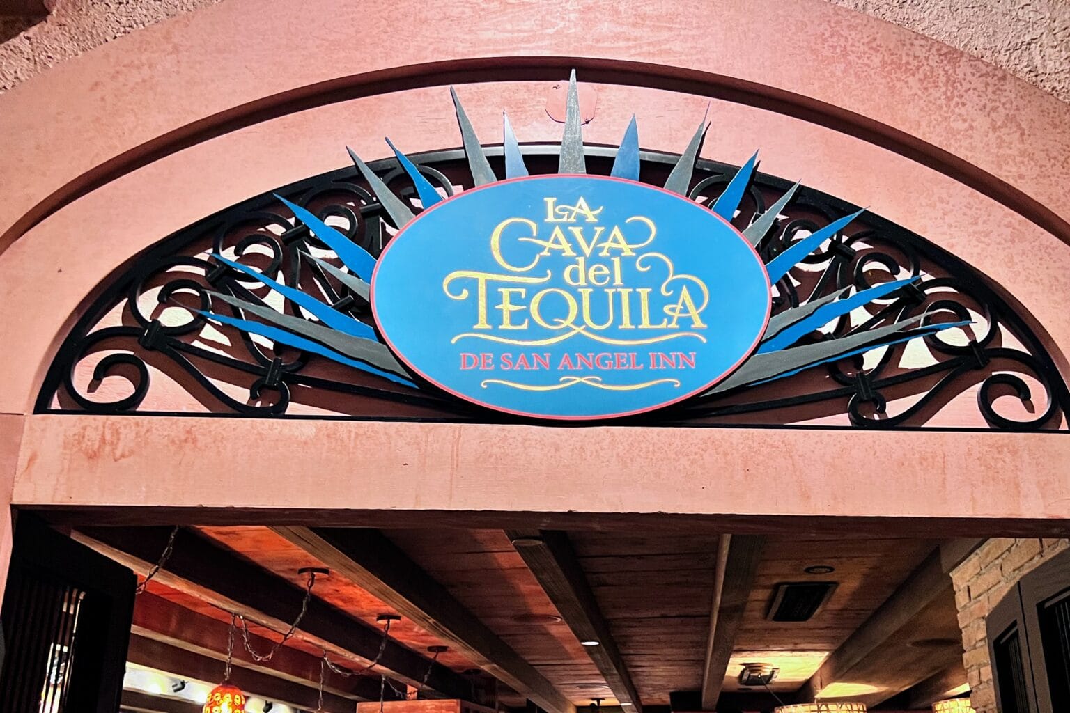 The 5 BEST Bars in EPCOT