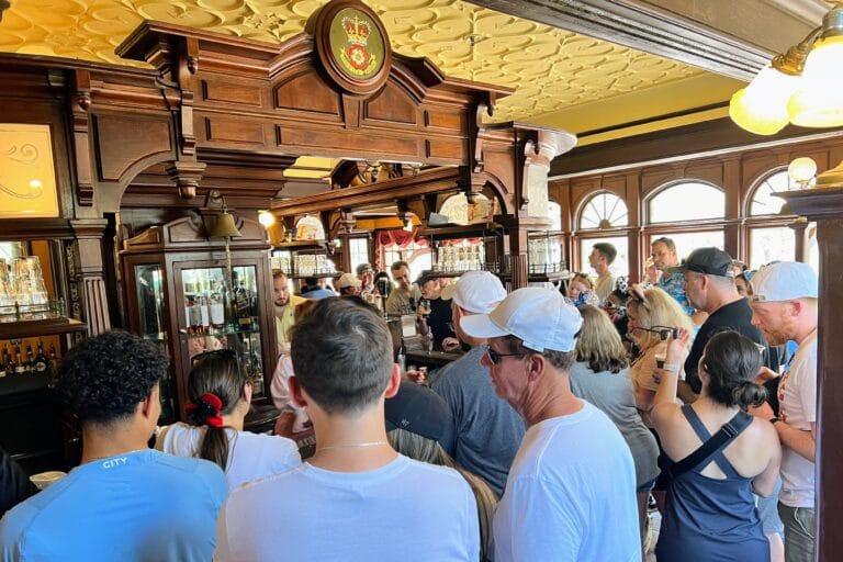 The 5 BEST Bars in EPCOT