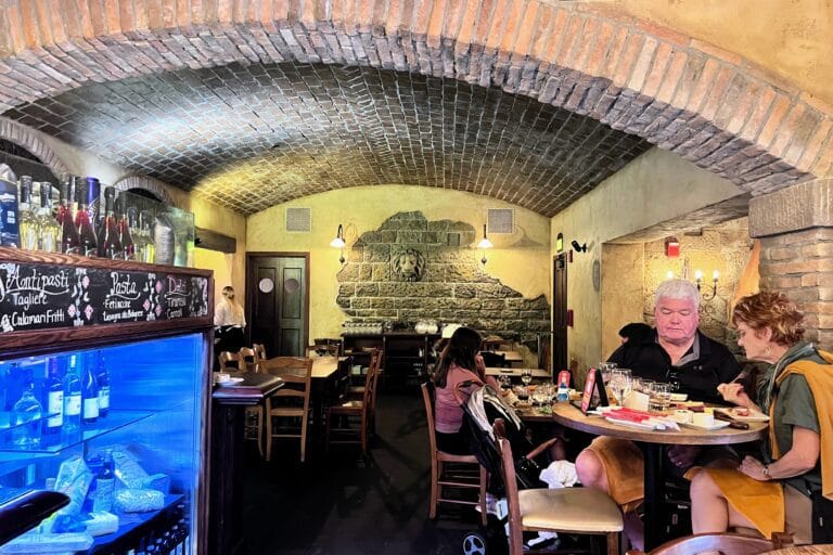 The 5 BEST Bars in EPCOT