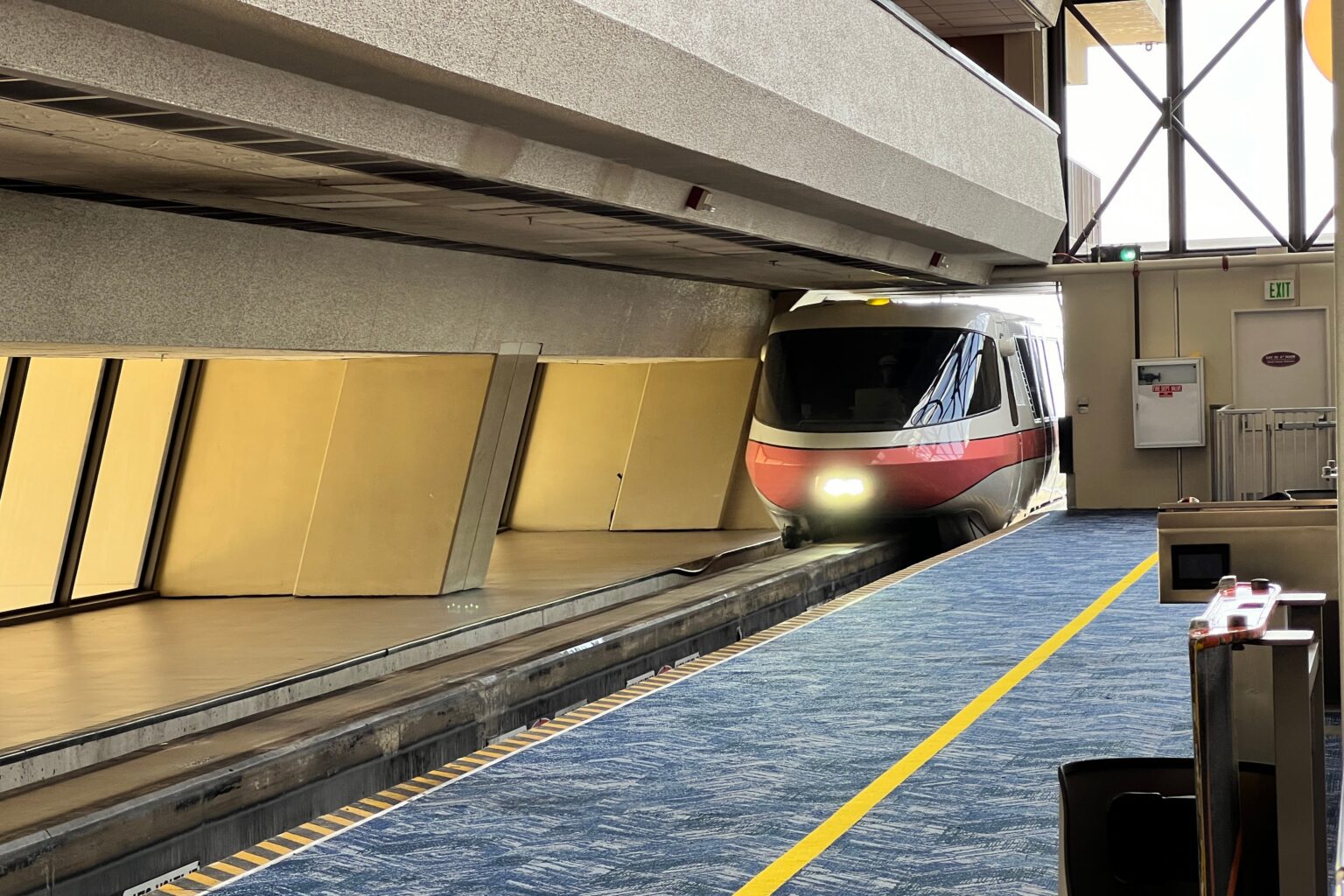 Disney Monorail Bar Crawl: Complete Guide to Bars, Drinks, and Tips for ...