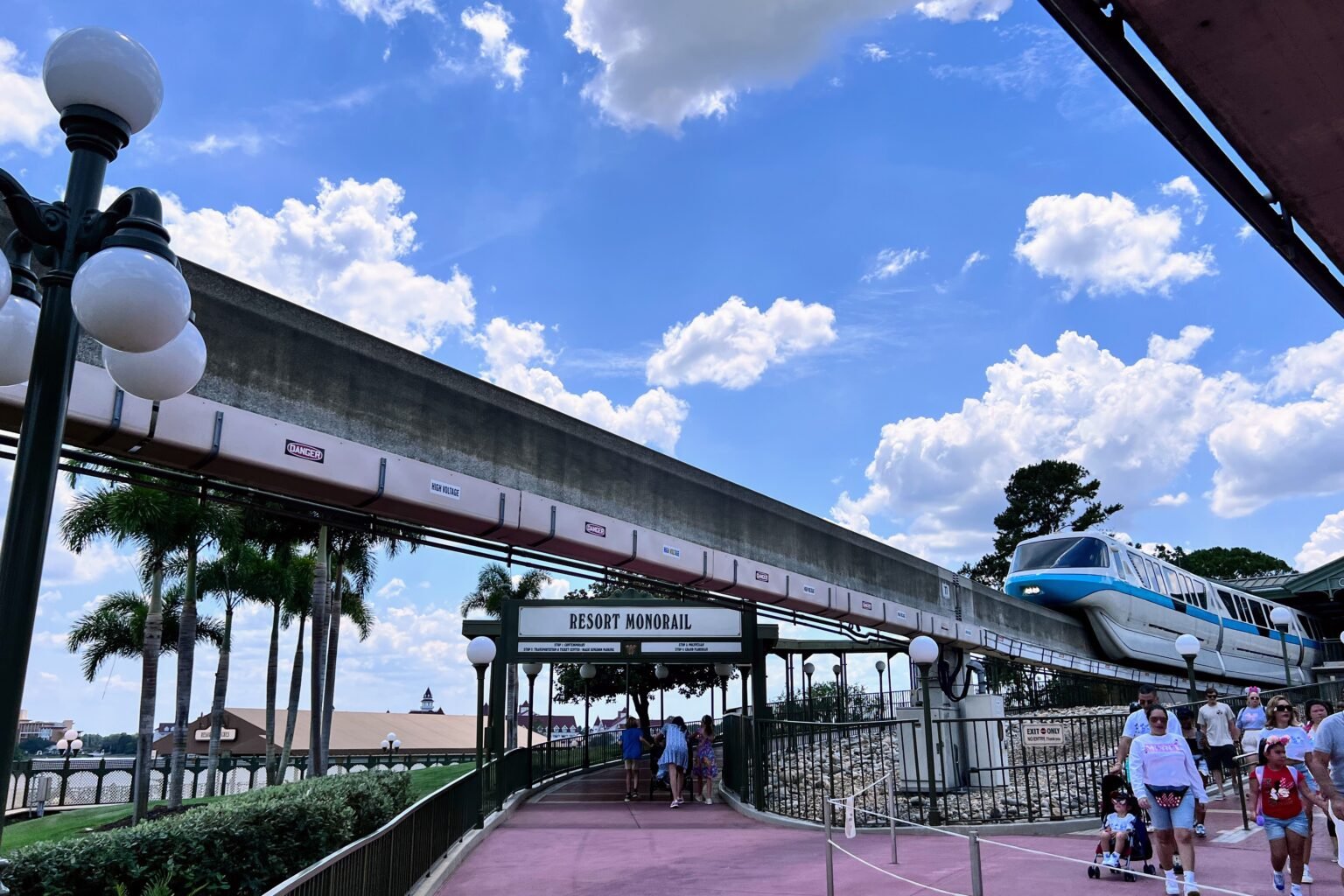 How to Get From Magic Kingdom to EPCOT (Fastest and Easiest Ways)