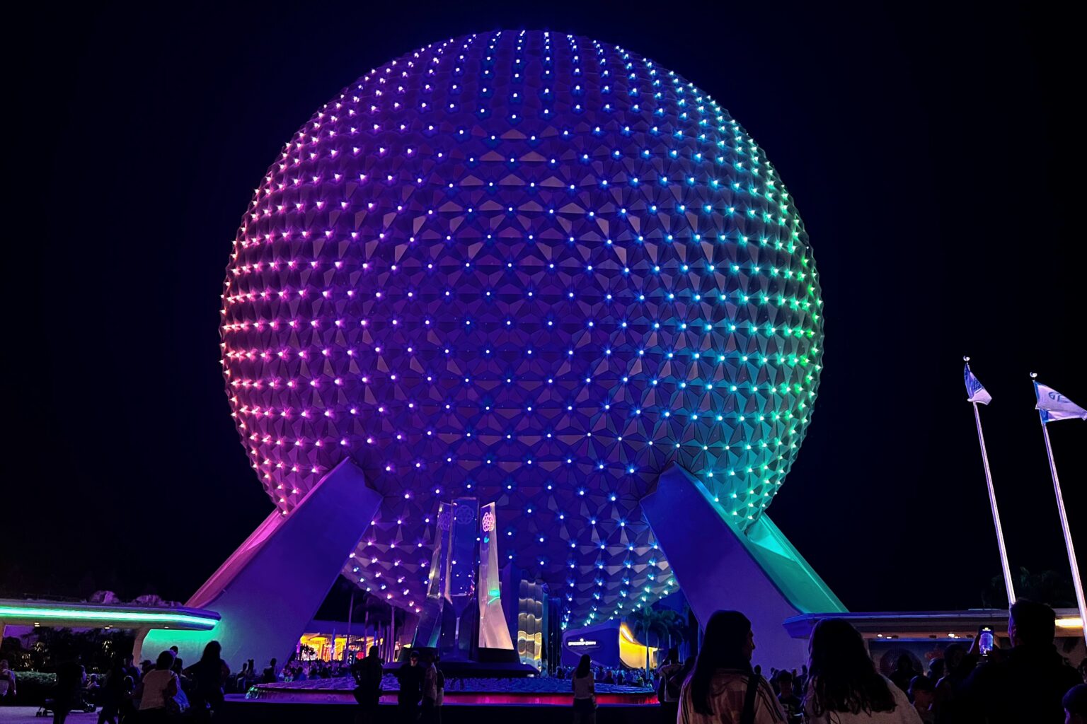 EPCOT Lightning Lane Strategy 2025: Best Rides, Tiers & Tips for Adults